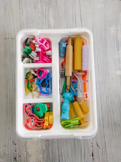 The Ultimate Guide to Play Dough (Recipes, Storage & Activities ...
